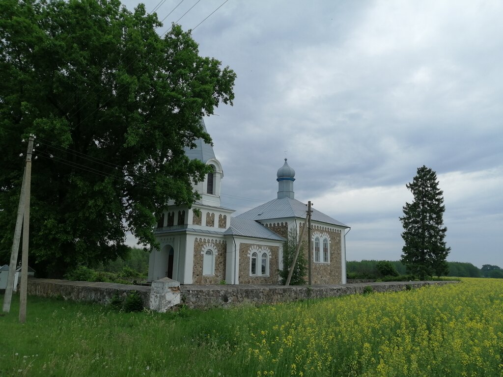 Ortodoks kiliseleri Успенская церковь, Grodnenskaya oblastı, foto