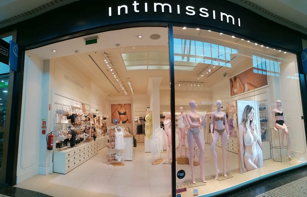 Giyim mağazası Intimissimi, Porto, foto