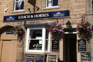 The Coach And Horses (England, Durham County, Barnard Castle), bar