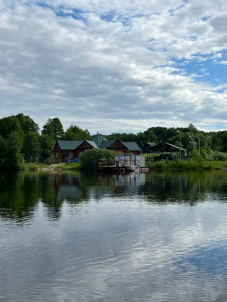Otel Дом у Озера, Tverskaya oblastı, foto