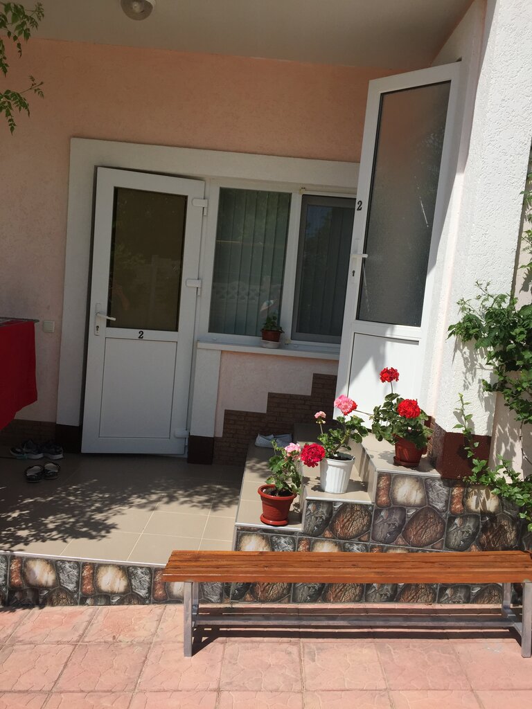 Otel U Konovalovyh, Sevastopol, foto