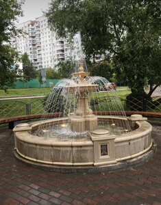 Fountain (Moscow, Yugo-Zapadniy Administrative Okrug, Konkovo District, 3-y–4-y mikrorayony), çeşme  Moskova'dan