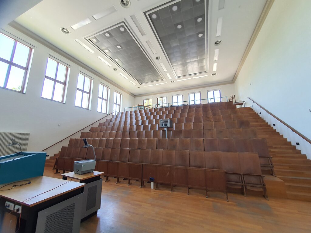 Üniversiteler Helmut-Härtig-Bau, Freiberg, foto