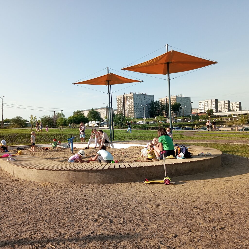 Oyun alanı Playground, Krasnoyarsk, foto