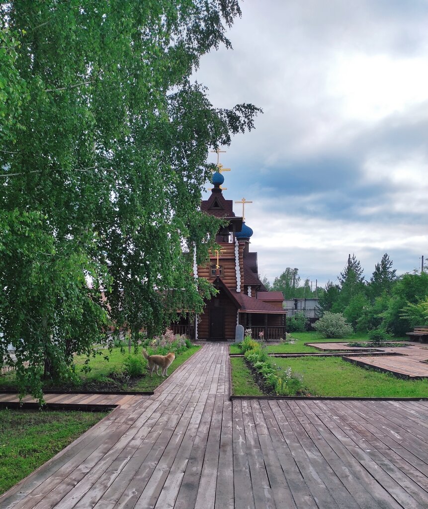 Dini dernekler Tserkov Georgiya Pobedonostsa V Degtyarske, Degtiarsk, foto