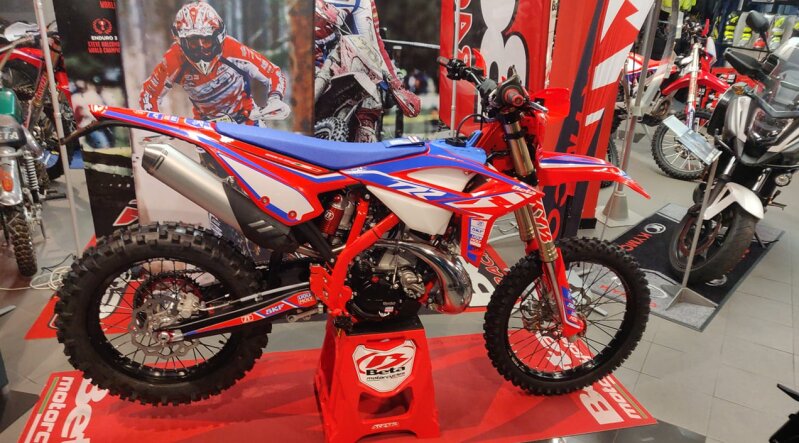 Motosiklet satışı Max Moto Concessionaria, Dünya, foto