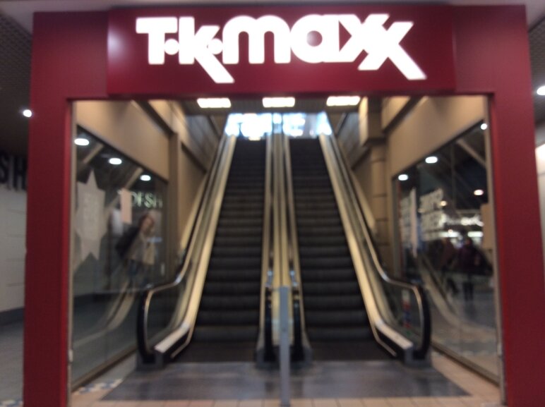 Büyük mağazalar Tk Maxx, İngiltere, foto