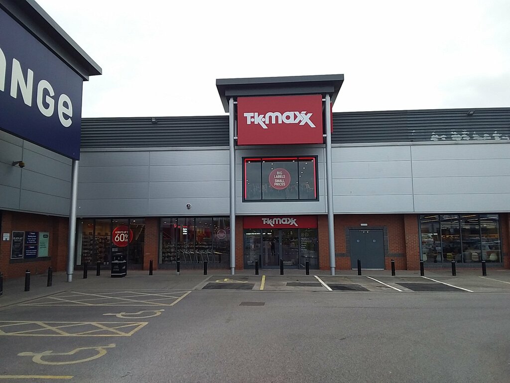 Büyük mağazalar Tk Maxx, İngiltere, foto