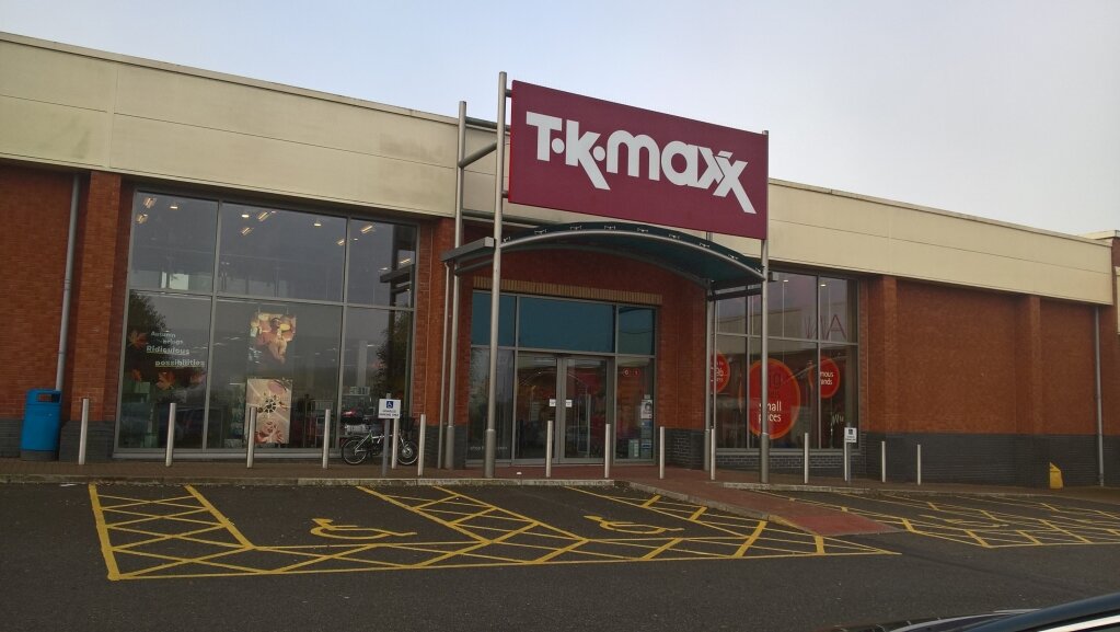 Büyük mağazalar Tk Maxx, İngiltere, foto