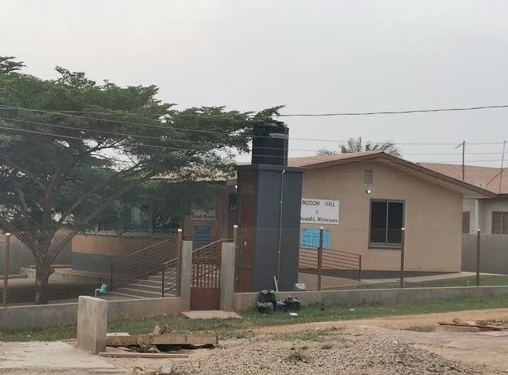 Ortodoks kiliseleri Atonsu Dwenase Kingdom Hall, Kumasi, foto