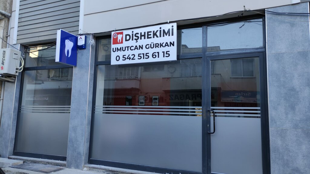 Özel ağız ve diş sağlığı klinikleri ve muayenehaneleri Diş Hekimi Umutcan Gürkan, Kuşadası, foto