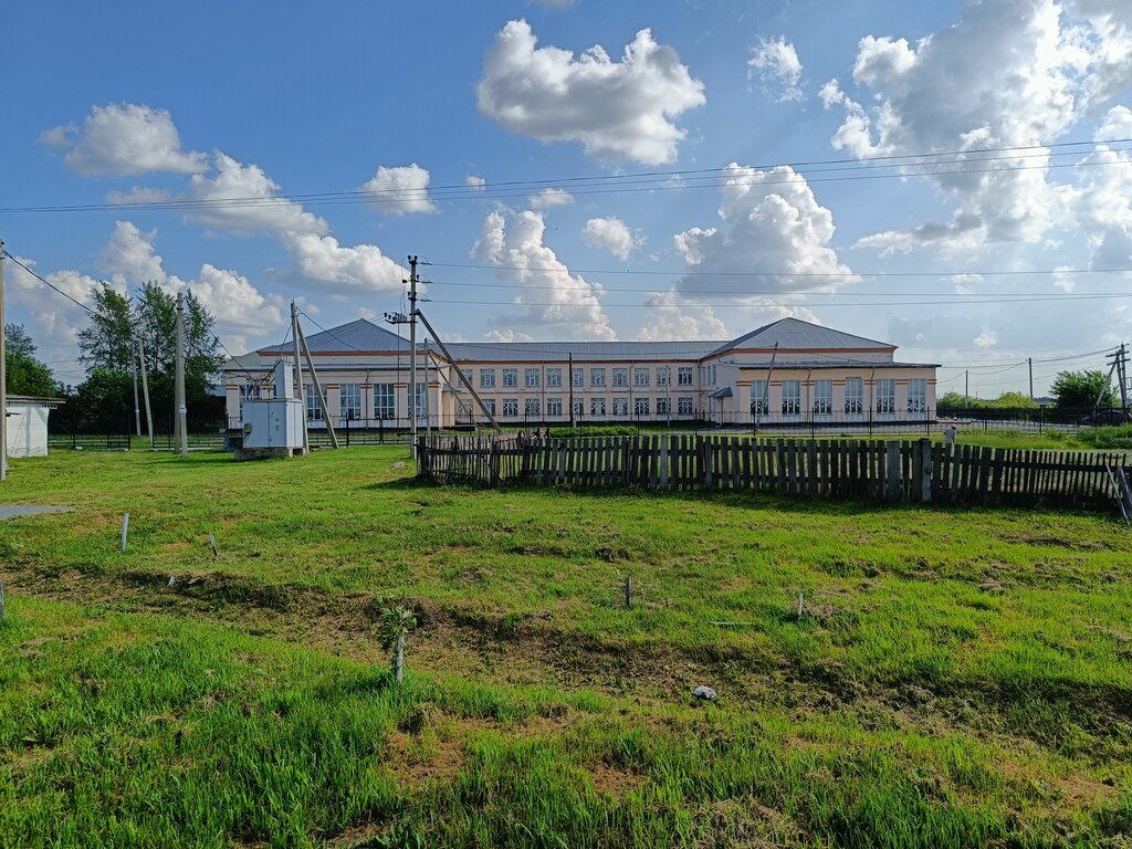 Ortaokul Maou Maslyanskaya srednyaya shkola, Tümen (Tiumenskaya) oblastı, foto