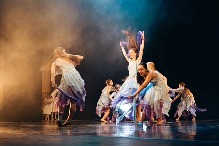 Müzik ve dans grupları Tsoy Dance Laboratory, Moskova, foto