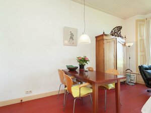 Charming House in Easterlittens on a Frisian Farm (Friesland, Littenseradiel, Skrins, 2), otel  Friesland'dan
