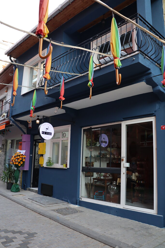 Sanat atölyeleri Piu Piano Sanat Atölyesi, İstanbul, foto
