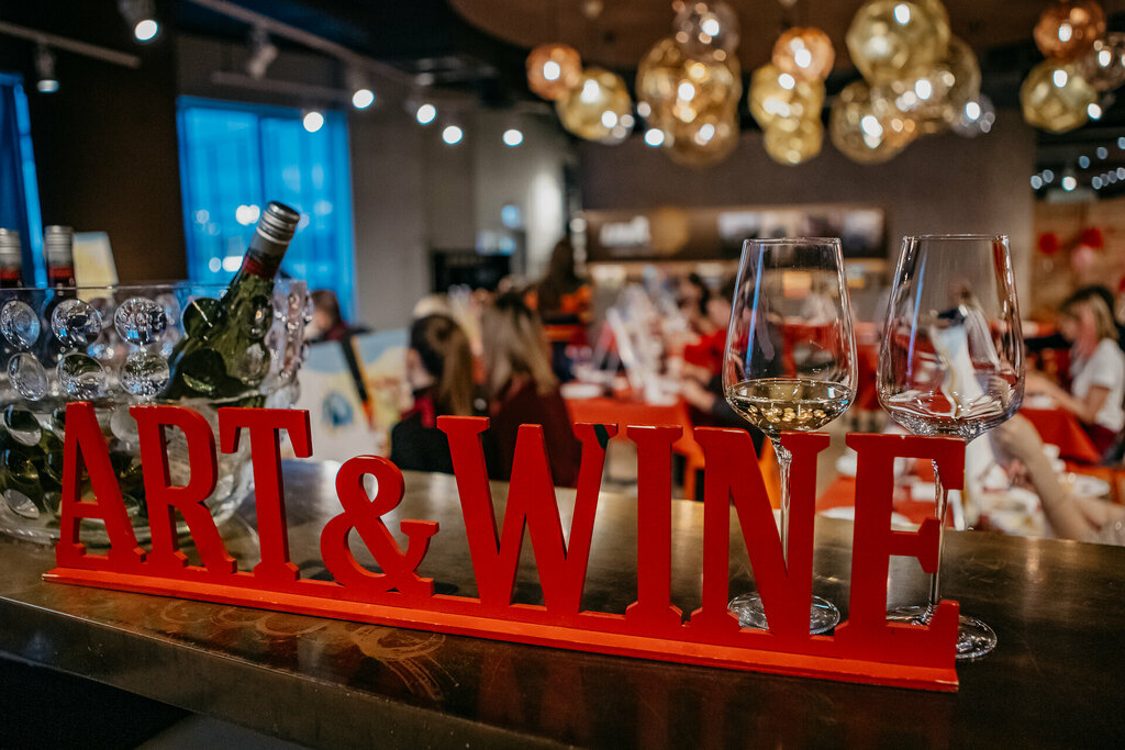 Sanat atölyeleri Art&Wine. Art and degustation, Moskova, foto