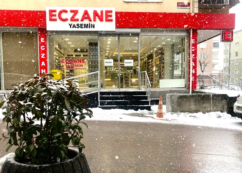 Eczaneler Yasemin Eczanesi, İstanbul, foto