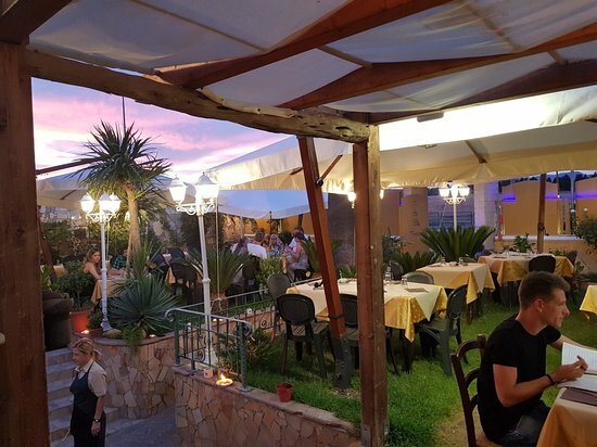 Pizzacılar Pizzeria La Fontanella, Sardunya, foto