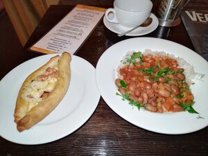 Rada (ulitsa Karatanova No:17), kafe  Krasnoyarsk'tan