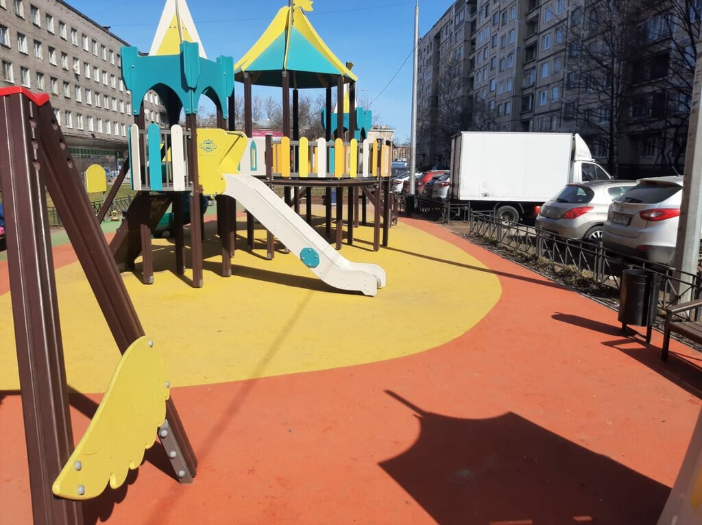 Oyun alanı Playground, Saint‑Petersburg, foto