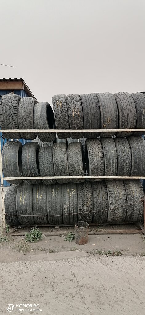 Oto lastik tamiri Tsentr shinoservisa, Krasnoyarski krayı, foto