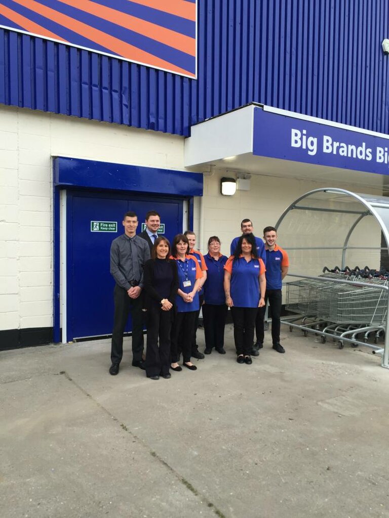 Şans oyunları B&m Store, İngiltere, foto