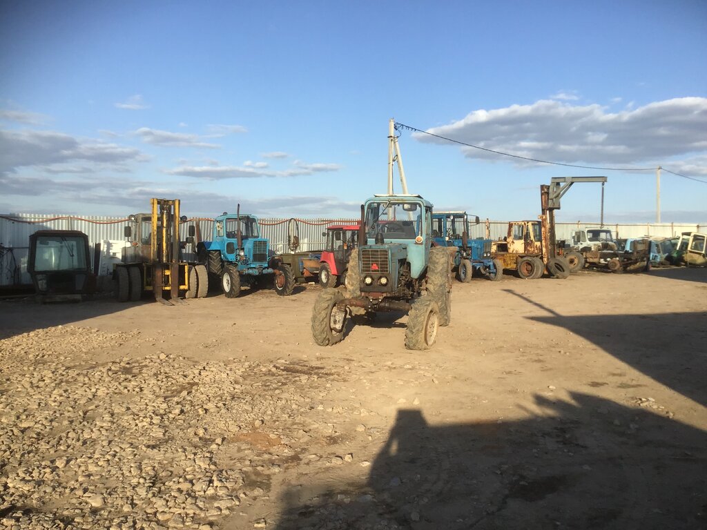 Tarım makineleri, ekipmanlar Тракторный разбор, Udmurtiya, foto