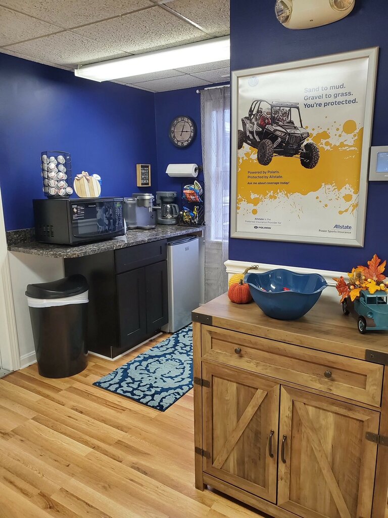 Sigorta şirketleri Nastassja Martel: Allstate Insurance, New Hampshire Eyaleti, foto