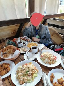 Oazis (Sennoy tupik No:3), kafe  Omsk'tan