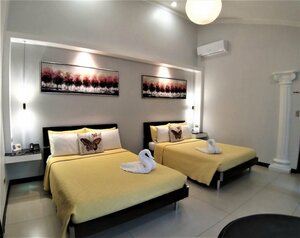Alameda Cariari (Provincia de Heredia, Canton de Belen), otel  Heredia İli'nden