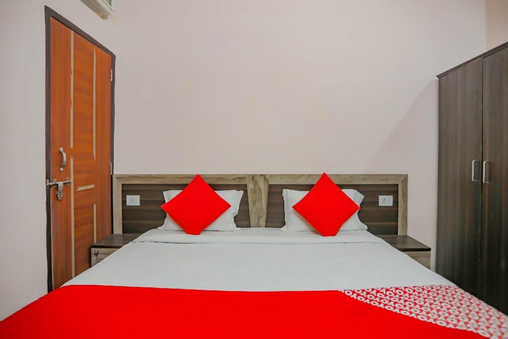 Otel Oyo 78697 Stay Bird Inn, , foto
