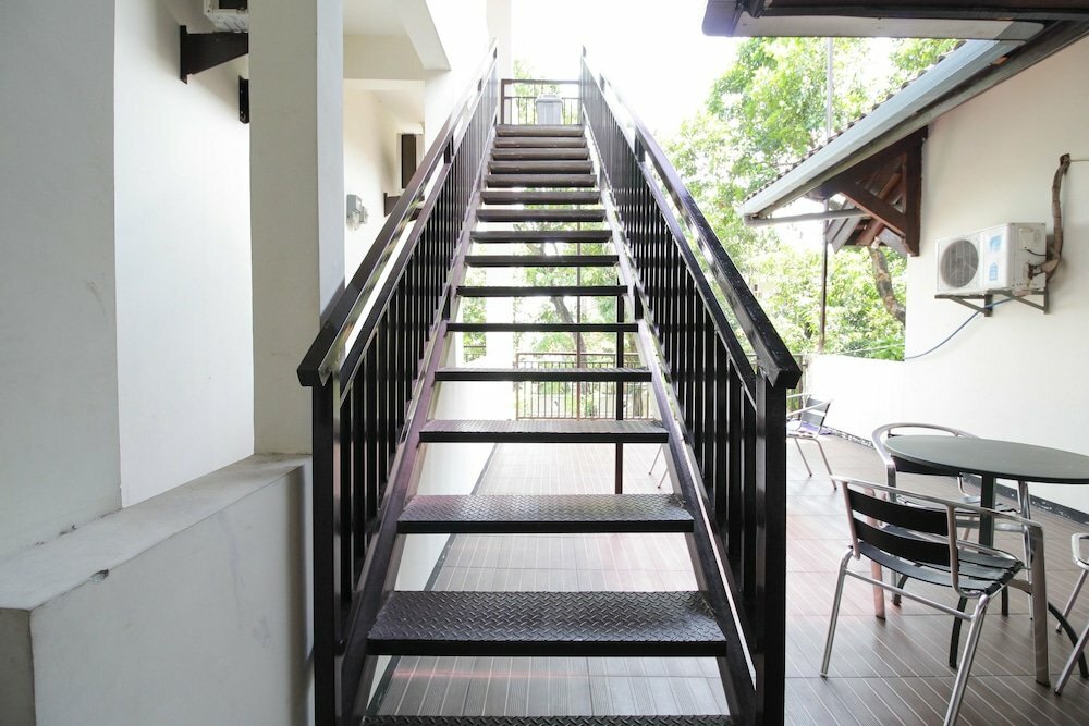 Otel Airy Eco Syariah Kertomenanggal Sembilan 18 Surabaya, Surabaya, foto