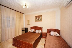 Gostevoy dom Oazis (Peschanaya ulitsa No:4), otel  Anapa'dan