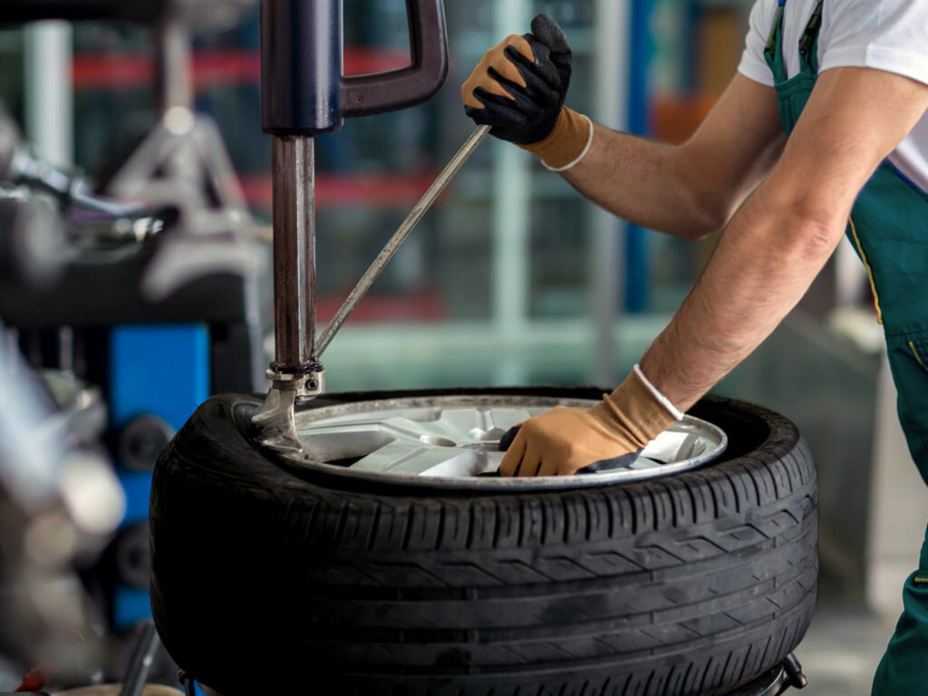 Oto lastik tamiri Tire service, Rostovskaya oblastı, foto