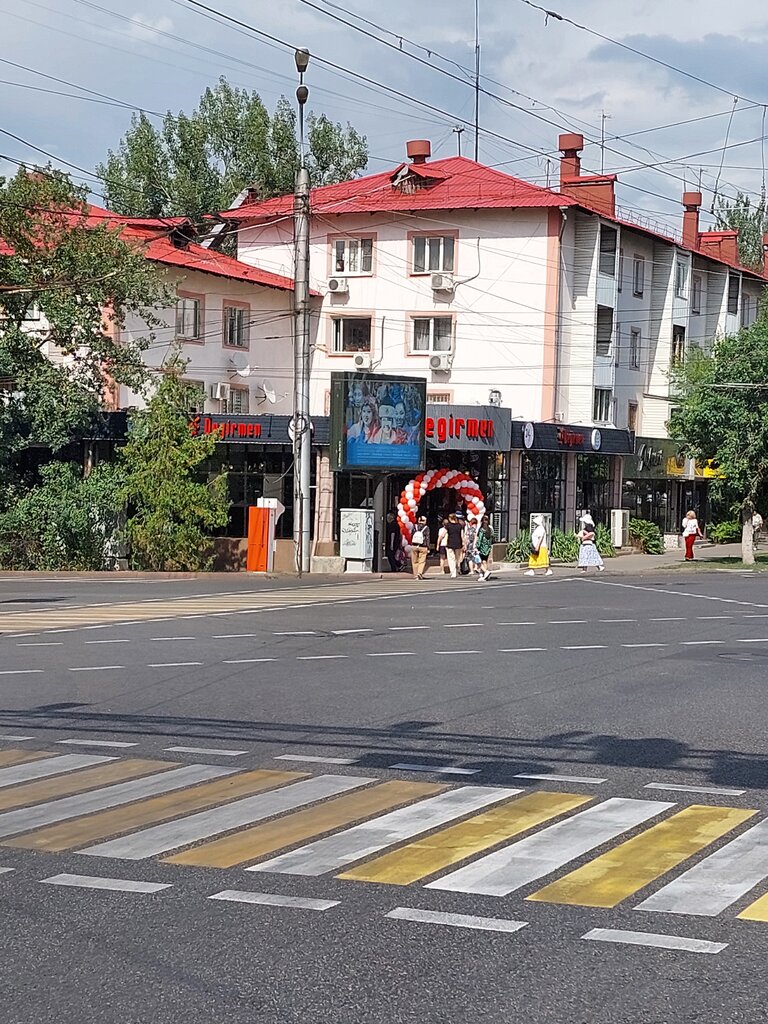 Pizzacılar Фабрика Pizza, Almatı, foto