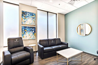 Ivx Health Infusion Center, штат Северная Каролина, округ Уэйк, Роли ...