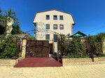Gostevoi dom na Lobacha 7 (Lobacha Street No:7, stanitsa Blagoveshchenskaya), otel  Krasnodarski krayından