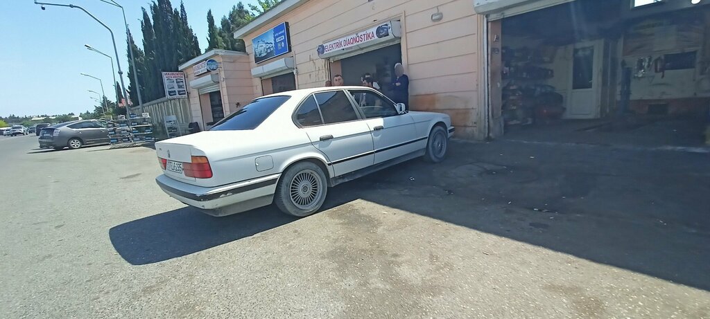 Otomobil servisi Motorist-Slesar, Bakü, foto