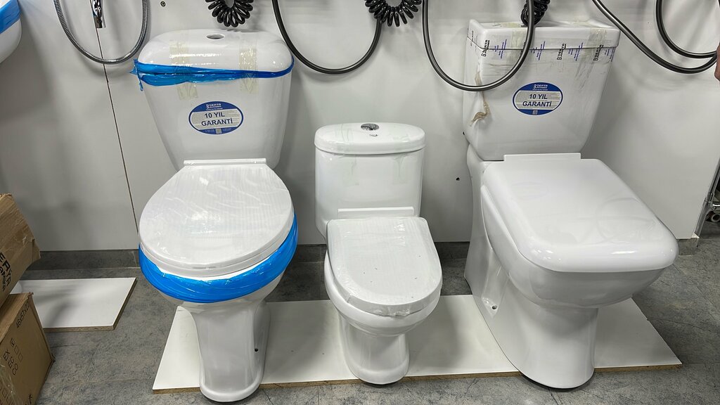 Banyo ve klozet mağazaları SpecSantechnika, Astana, foto