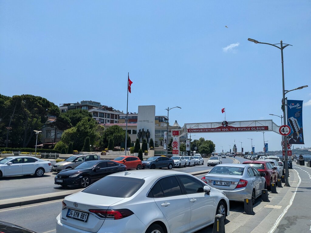 Anıt, heykel Atatürk Anıtı, İstanbul, foto