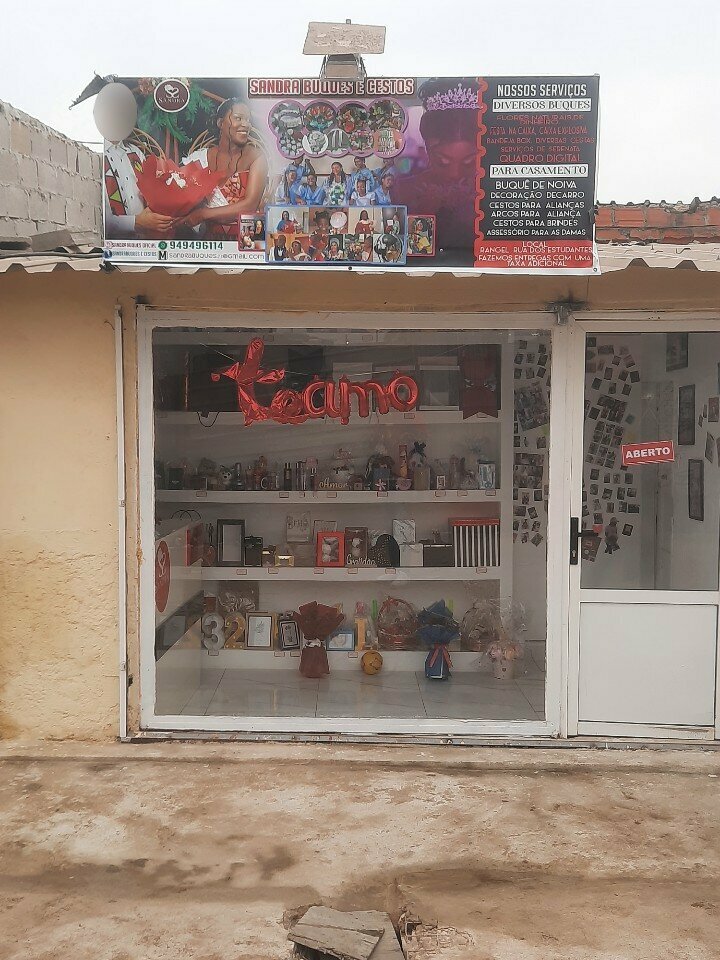 Hediyelik eşya mağazaları Sandra, Loanda, foto