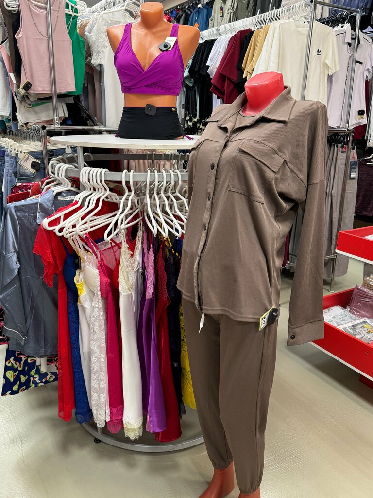 Giyim mağazası Магазин одежды, Saint‑Petersburg, foto