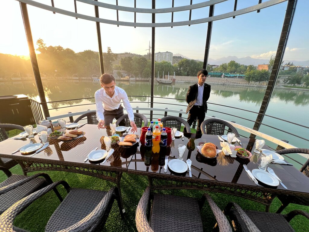 Restoran Kuli. Rohati, Vahdet, foto