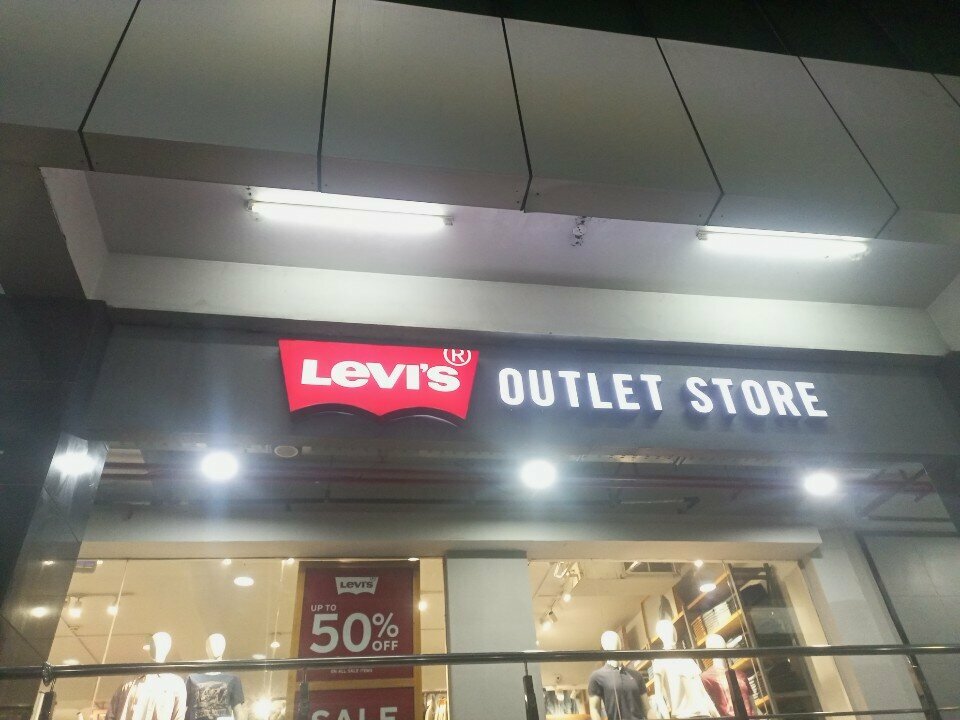 Giyim mağazası Levi's Outlet Store, Islamabad, foto