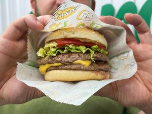 BurgerBro (ulitsa Lenina No:97), fast food  Çernuşka'dan