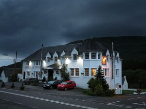 Bridge of Orchy Hotel (Scotland, Argyll and Bute, Bridge of Orchy), otel  İskoçya'dan