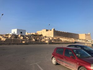 Fort ottoman Borj el Kebir (Mahdia), turistik yerler  Mehdiye'den
