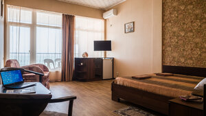 Planeta Leta (Набережная улица No:20А, село Каменское), otel  Kırım Cumhuriyeti'nden