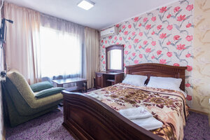 Valentina (Lazurnaya Street No:19, Adler), otel  Soçi'den