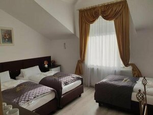 Villa Genevra (West Pomeranian Voivodeship, Koszalin, ulica Hubalczyków, 13), otel  Koszalin'den
